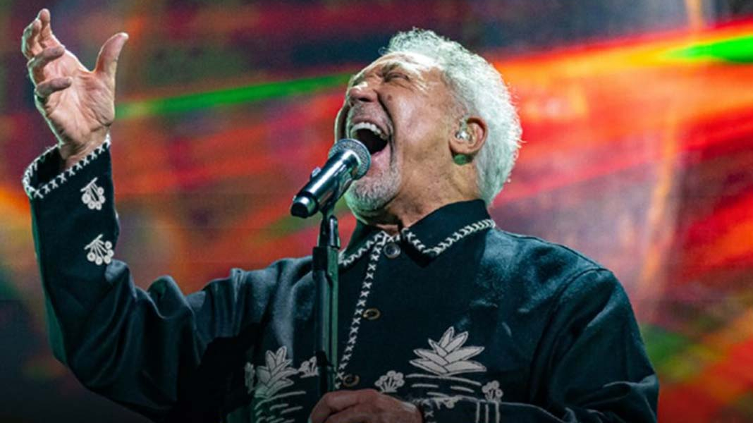 Welsh icon Tom Jones to return Down Under with Ages & Stages tour ...